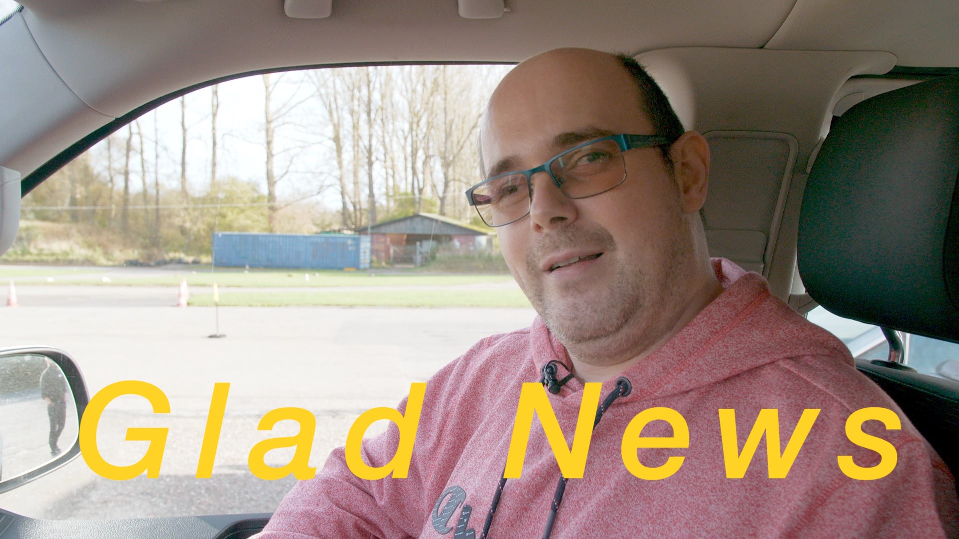 GLAD NEWS UNDERSØGER: Kan Amir få kørekort? - TV Glad